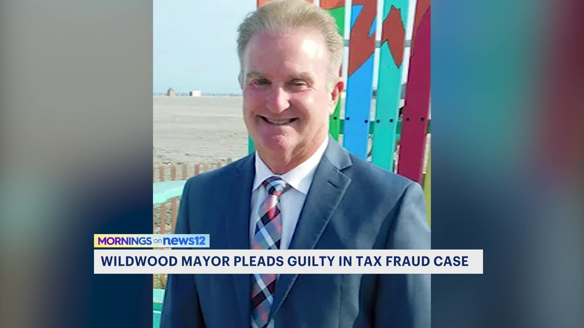 Officials: Wildwood mayor pleads guilty in tax fraud case