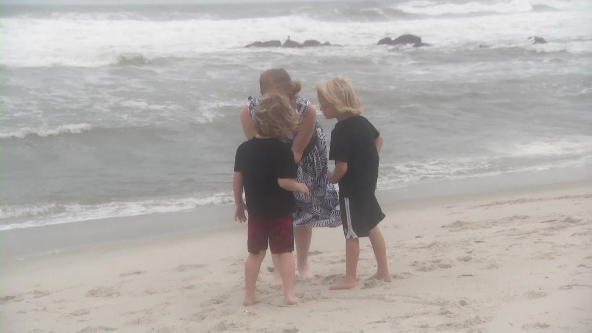 Strong winds, rip currents cause concerns on South Shore as remnants of ...