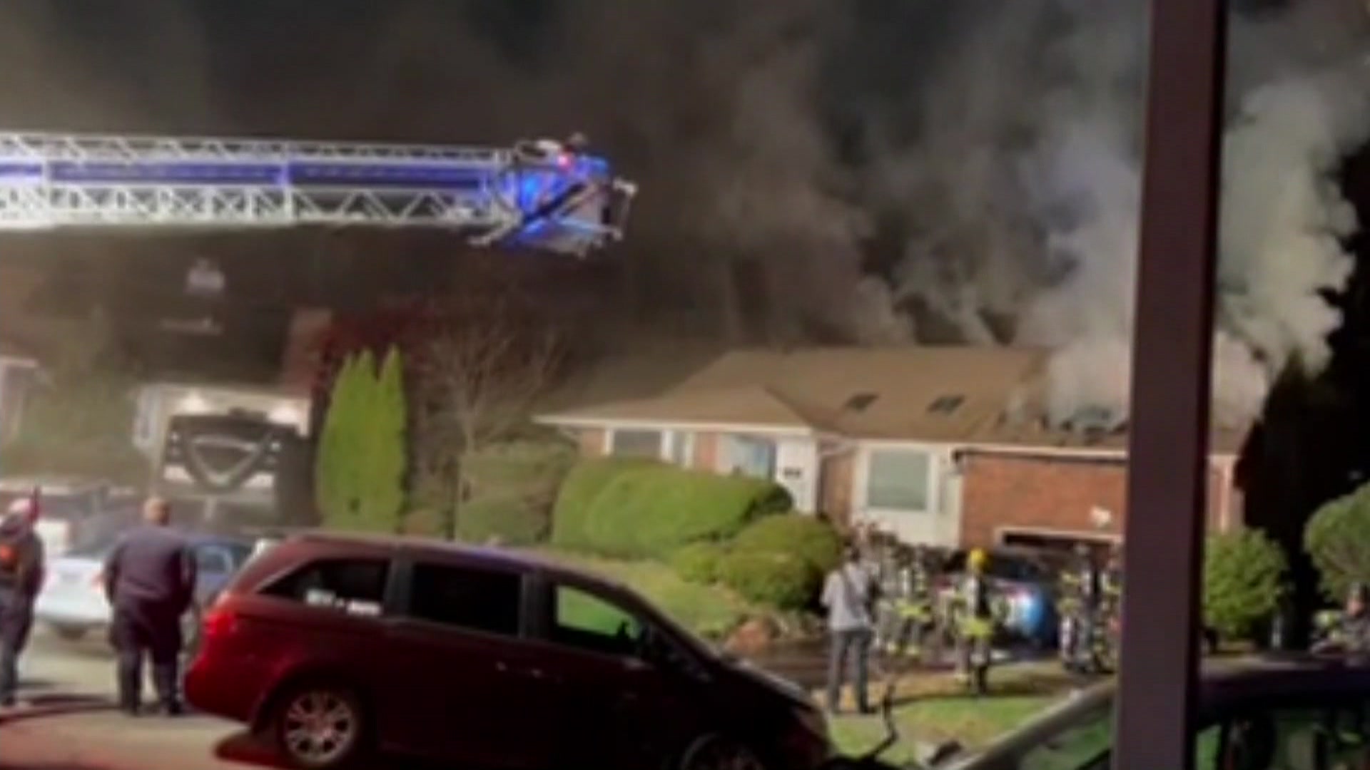 Police: House fire in Jericho displaces 7 people