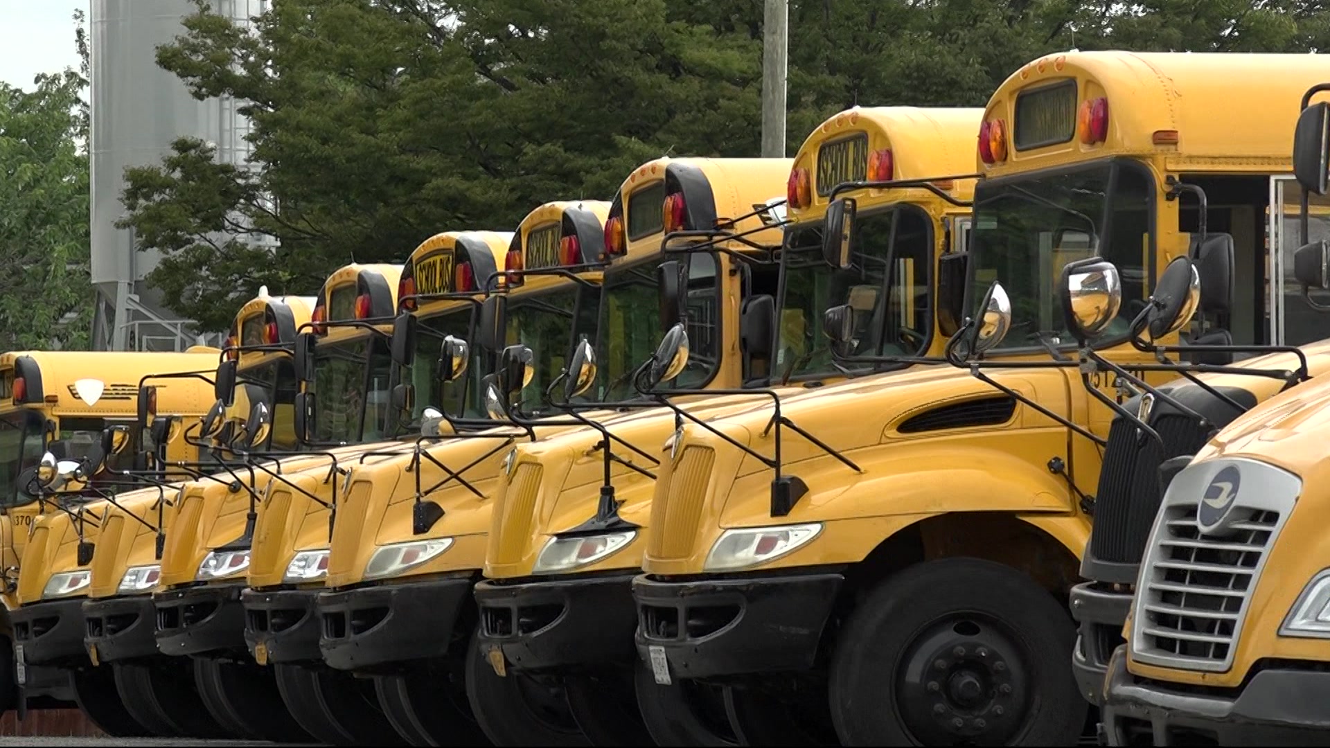 'I love my job.' NYC school bus attendant calls for fair contract amid ...