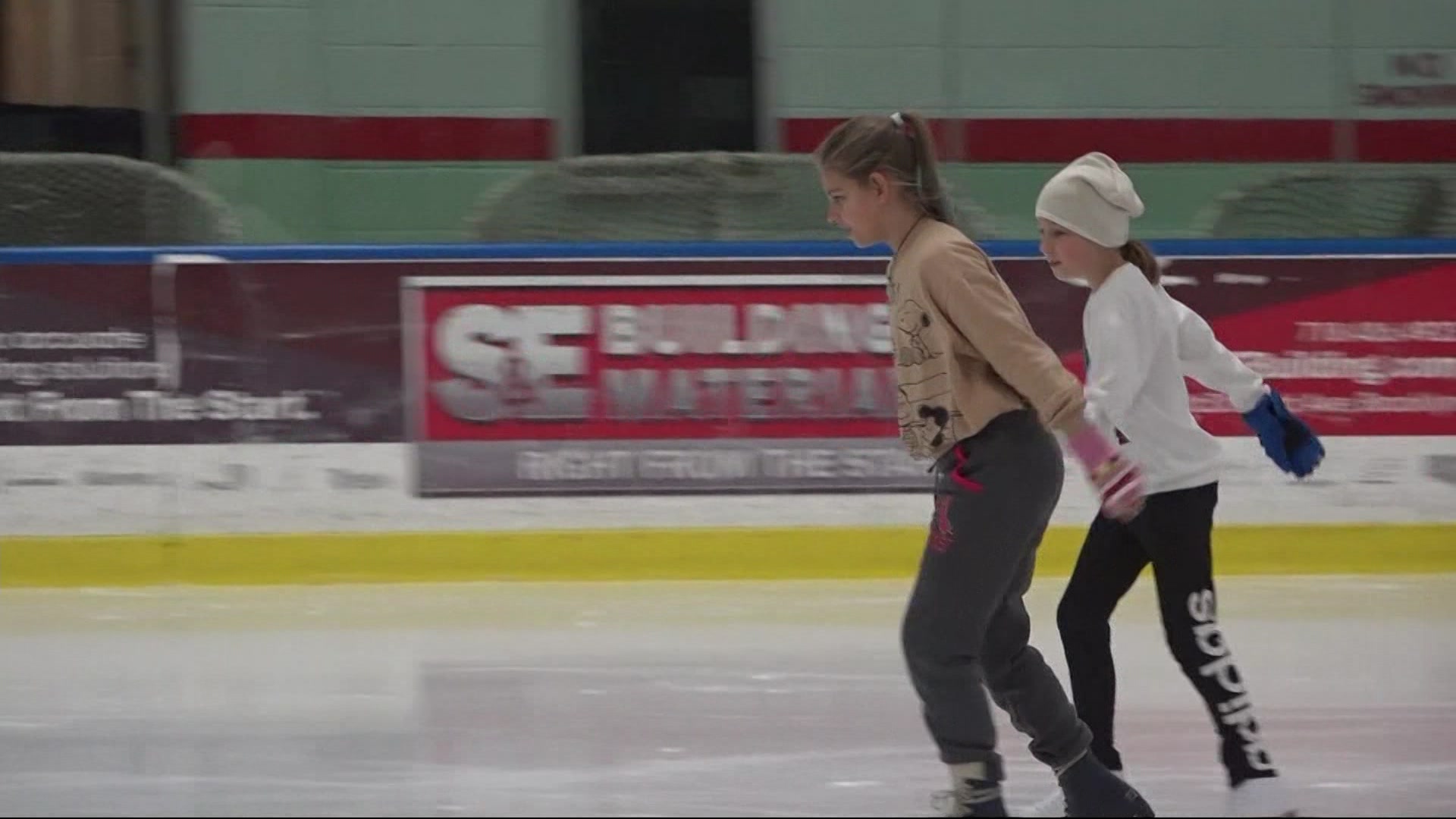 News 12 | Brooklyn | Abe Stark Skating Rink Reopens In Coney Island ...