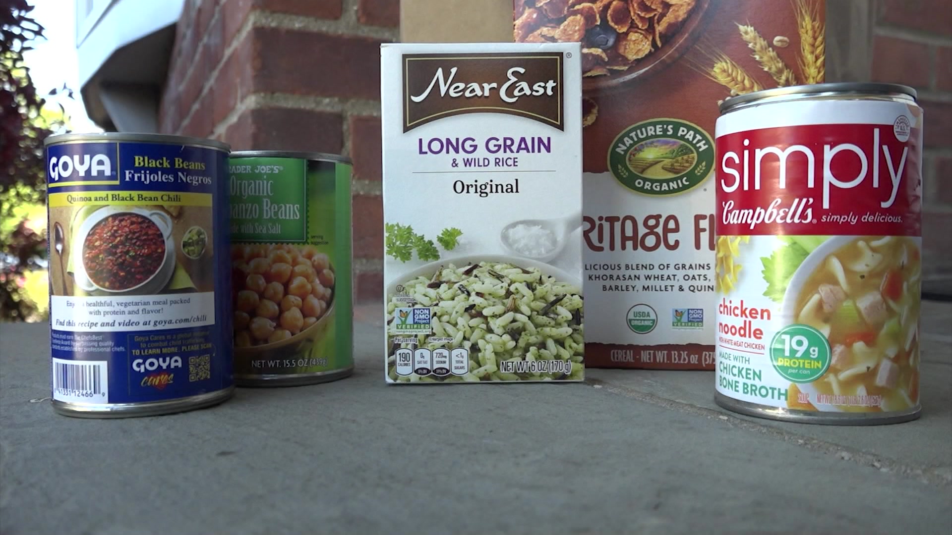 News 12 | Long Island | Li Letter Carriers Help Stamp Out Hunger During ...